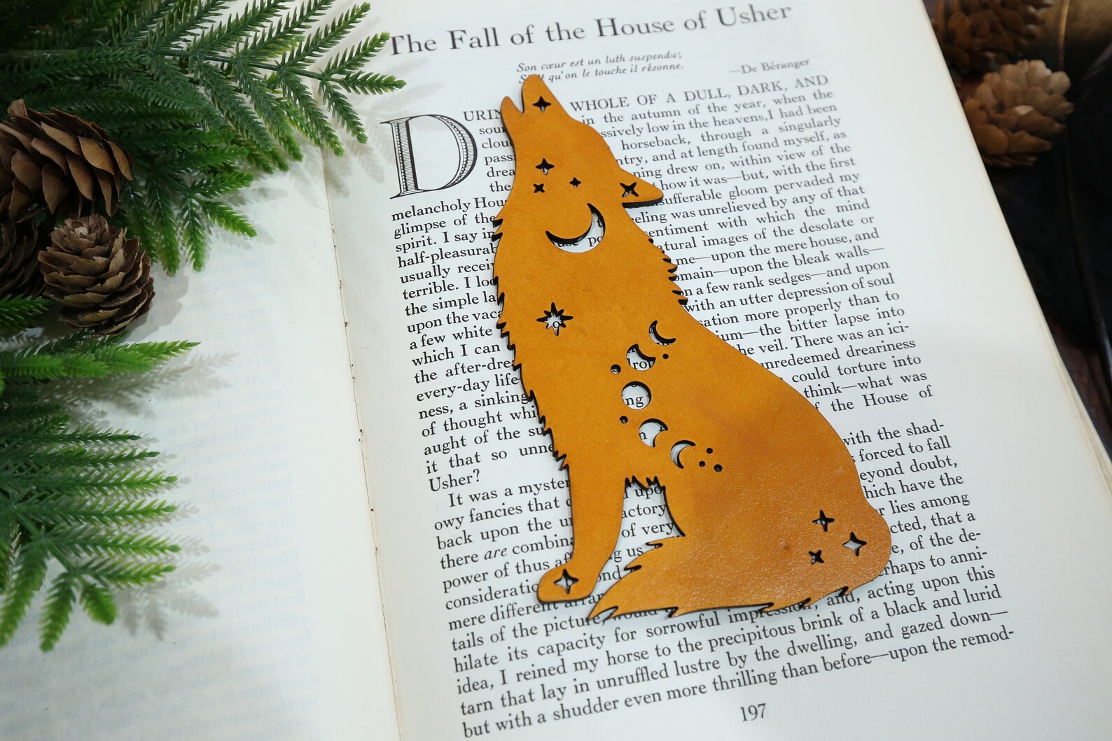 Wolf Leather Bookmark Howling Wolf Bookmark Nature - Etsy
