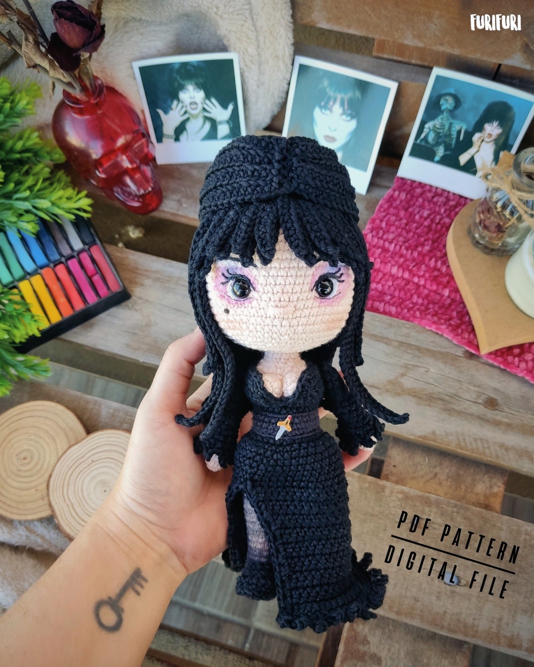 Tutorial: Gothic Diva Amigurumi Crochet Pattern – Mistress of the Dark ...