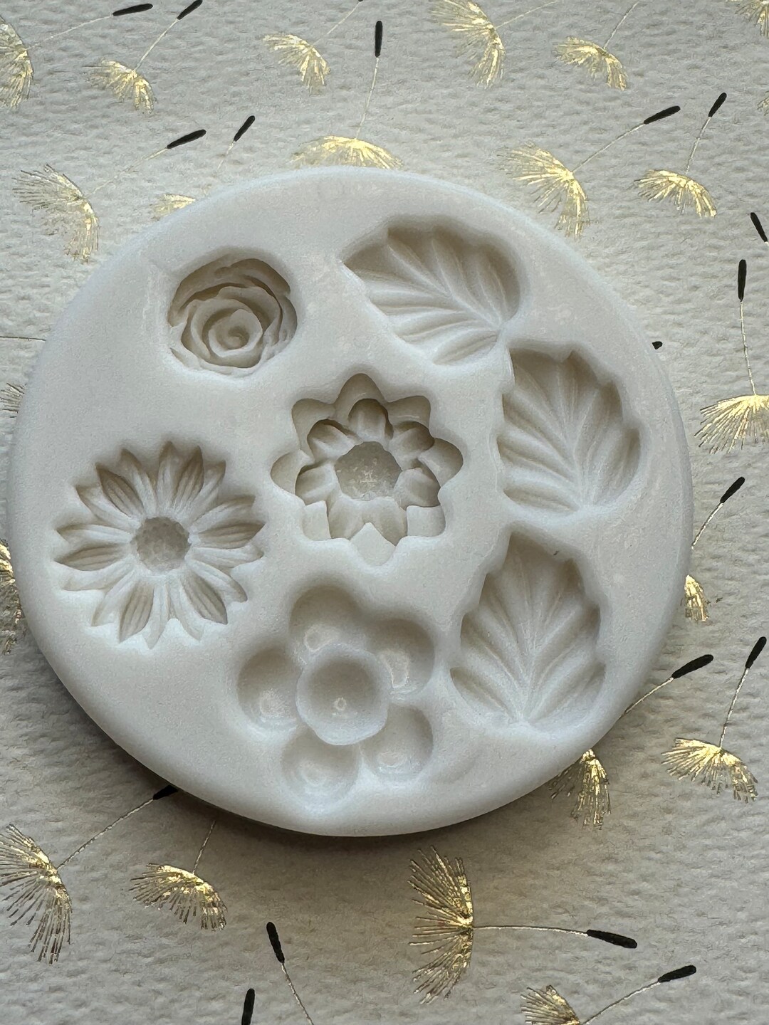 Petite Flowers and Leaves Silicone Mold 3D Mini .75” Inches Diameter - Etsy