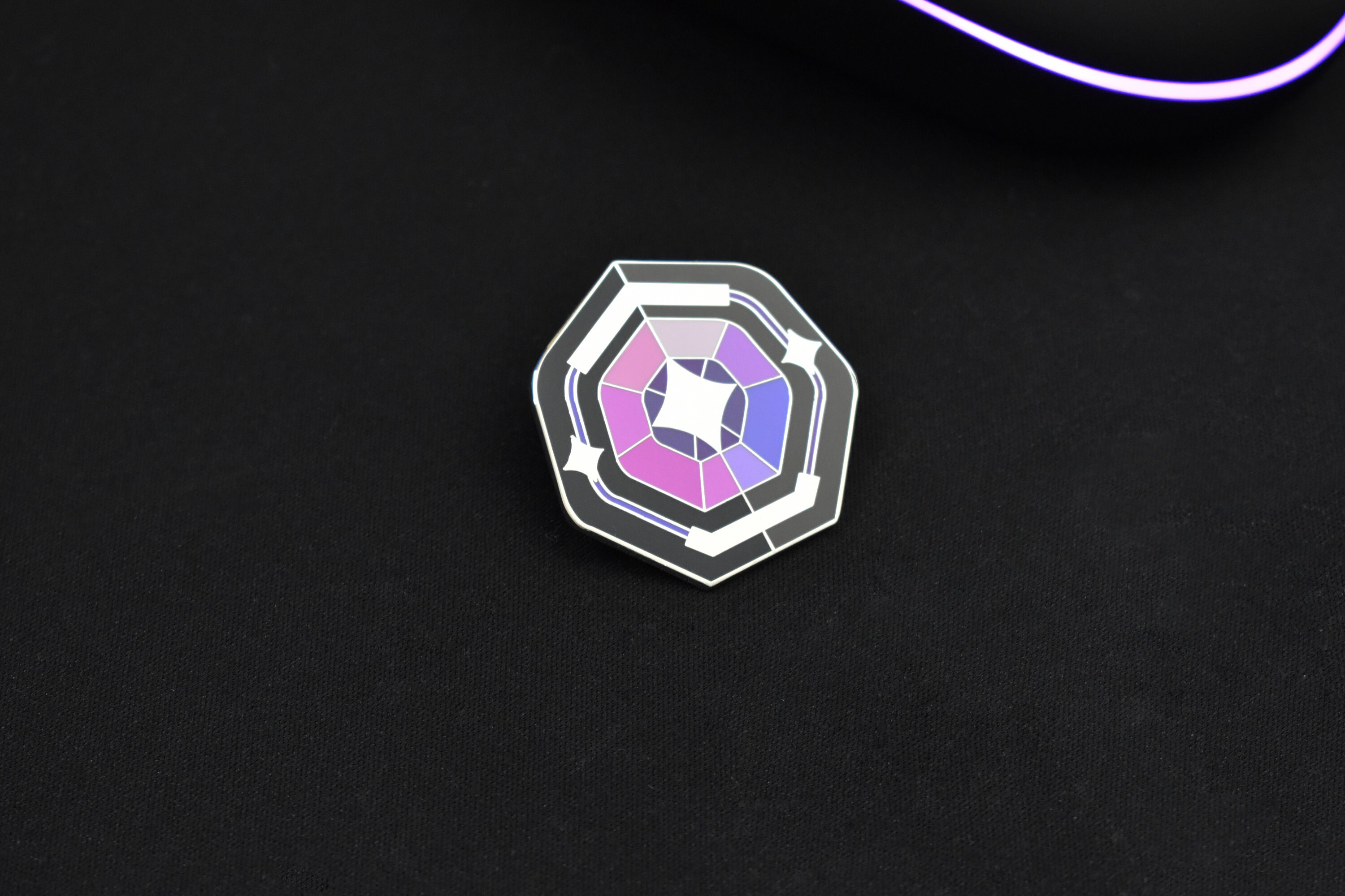 Diamond Enamel Pin Valorant - Etsy