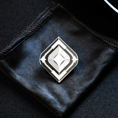 Diamond Enamel Pin Valorant - Etsy