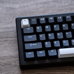 Black & White Custom GMK67 Mechanical Keyboard - Etsy