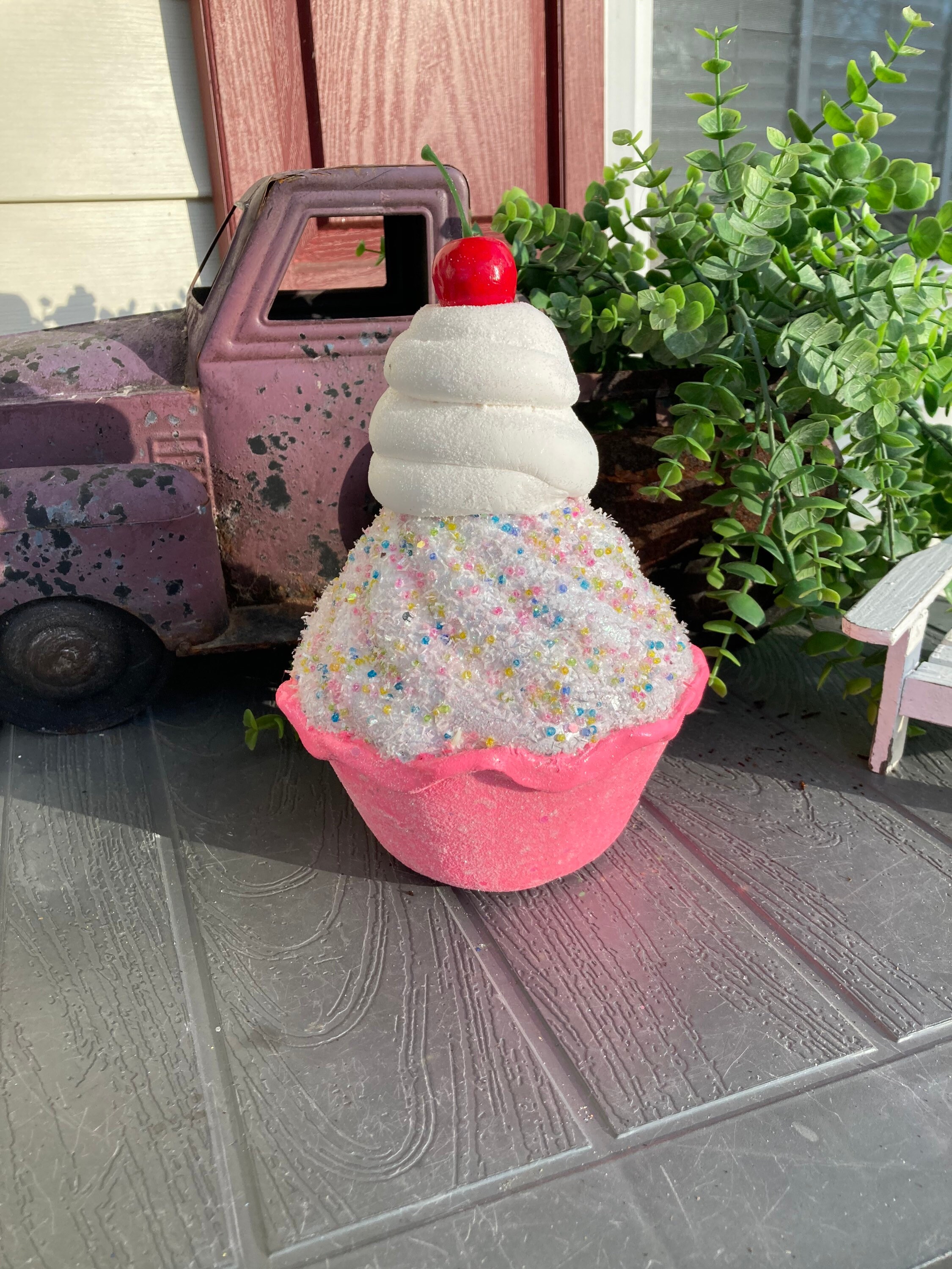 Jumbo Cupcake/ Valentine/ Cake Topper/ Wreath Attachments/ - Etsy