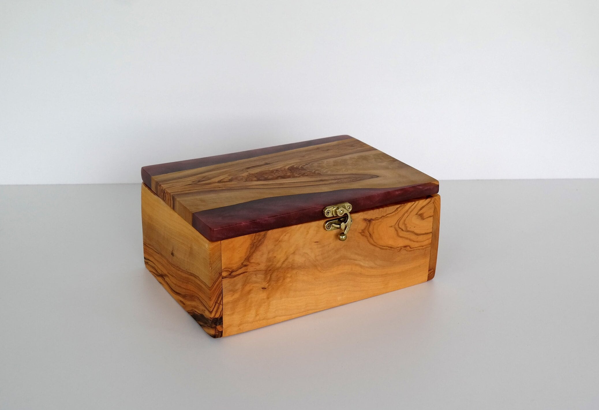 Discounted / Epoxy Resin Box / Olive Wood Epoxy Box / Jewelry Box - Etsy