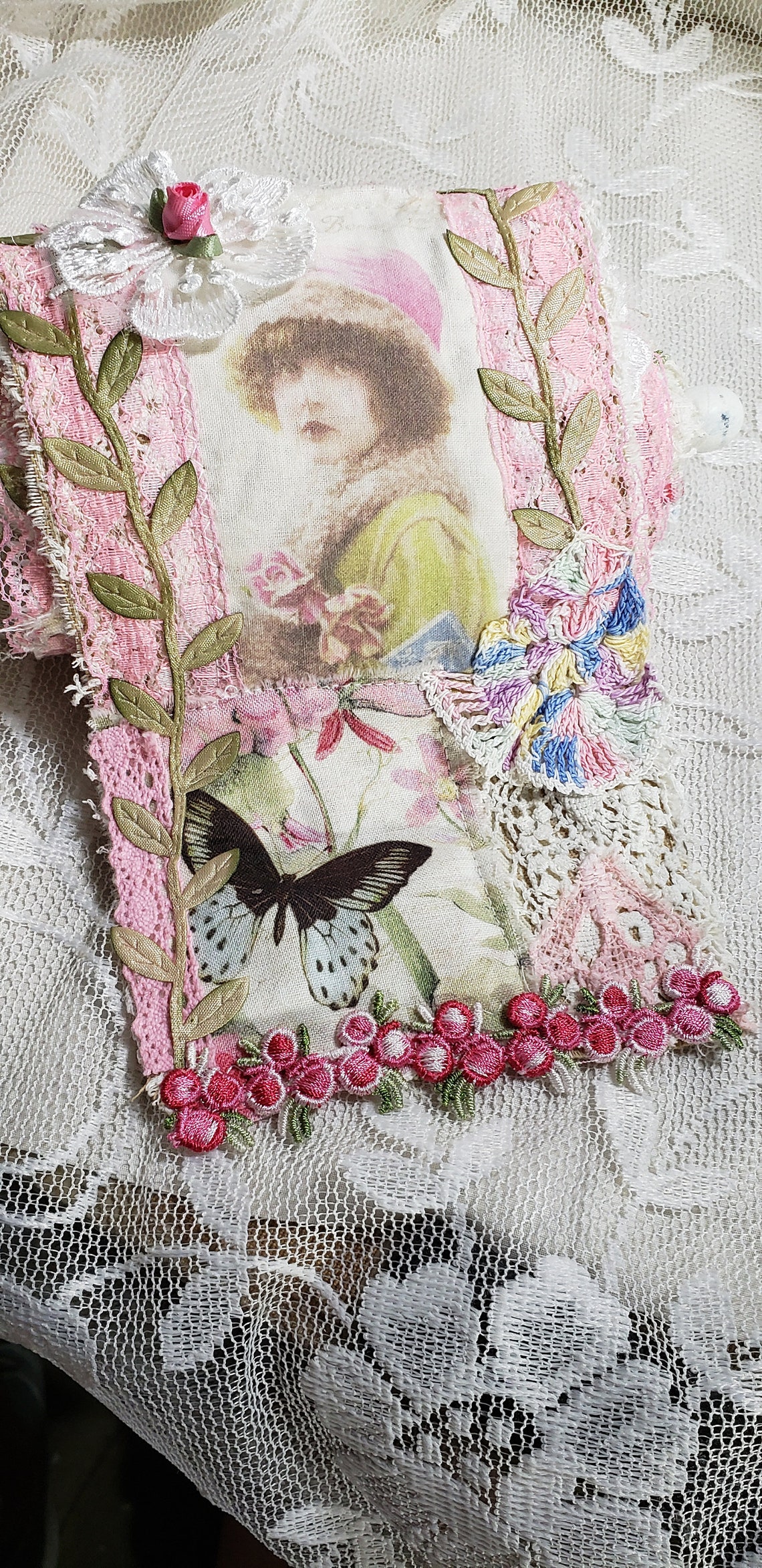 This is a Snippet Roll on a Mini Rolling Pin. Pink Snippet, Flowers and ...