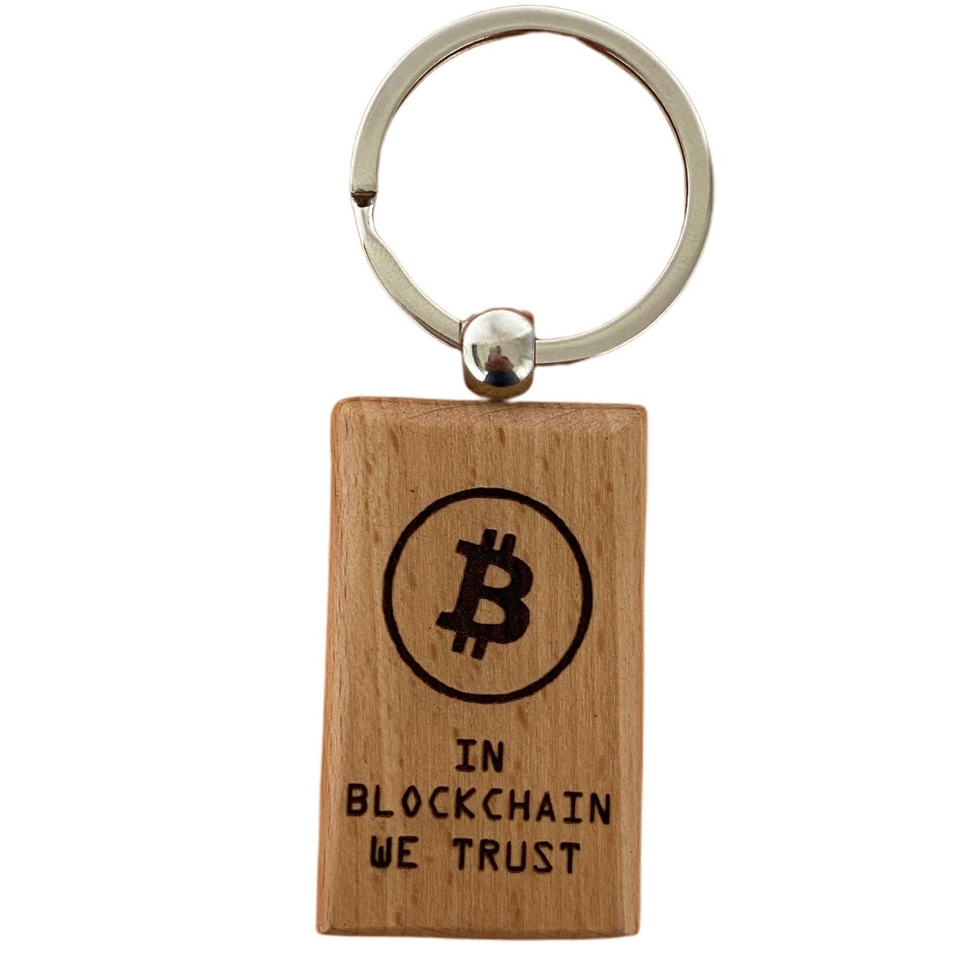 Keychain With Bitcoin Engraving Blockchain Wallet Crypto Crypto ...