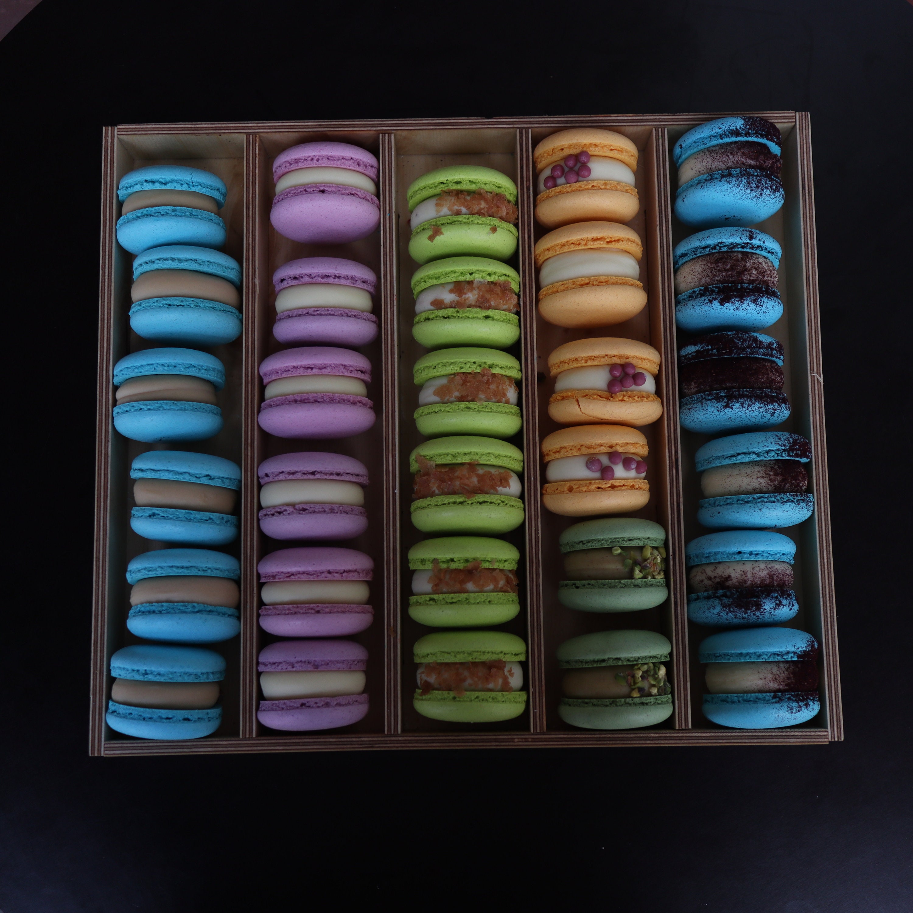 Big Wood Macaron Display Stand, Dessert Table Stand Marshmallow Display ...