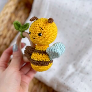CROCHET PATTERN Bee Rattle Crochet Baby Rattle Bumblebee - Etsy