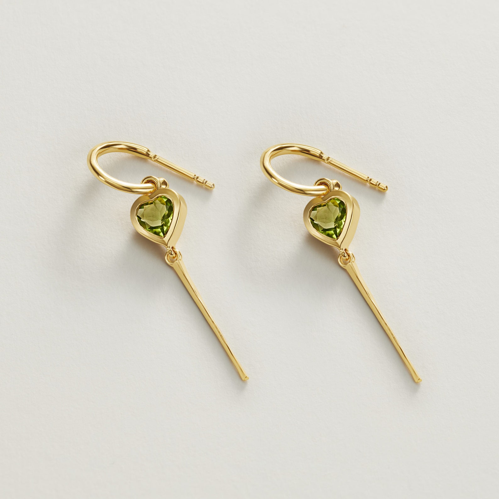 Pendientes de peridoto en forma de corazón: oro vermeil de 14 k, plata ...