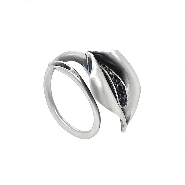 Calla Lily Ring - Etsy