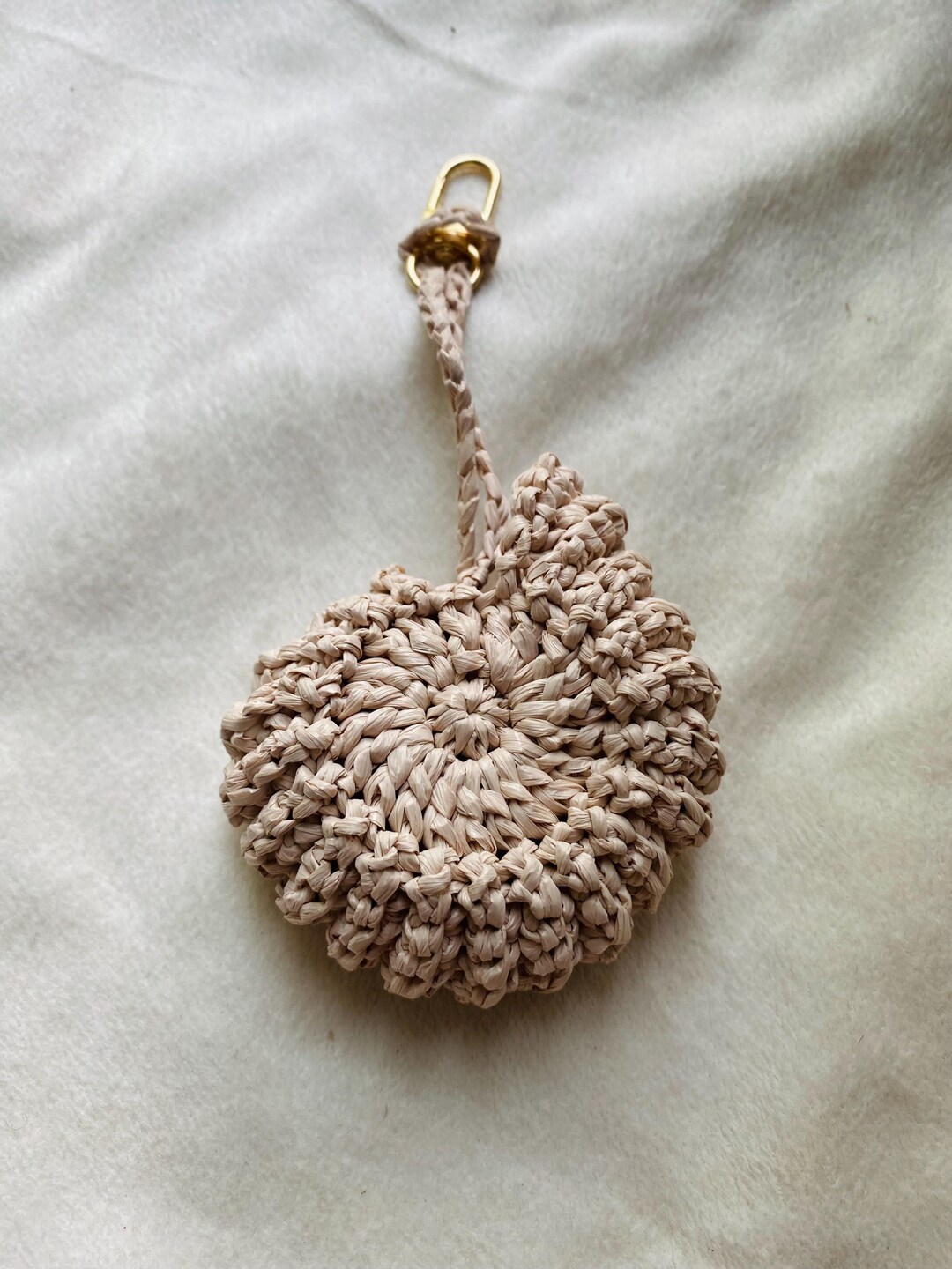 Natural Raffia Shell Keychain – Customizable Coastal Bag Charm ...
