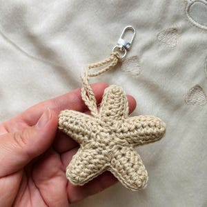 Crochet Starfish Keychain – Fisherman Aesthetic Bag Charm | Nautical ...