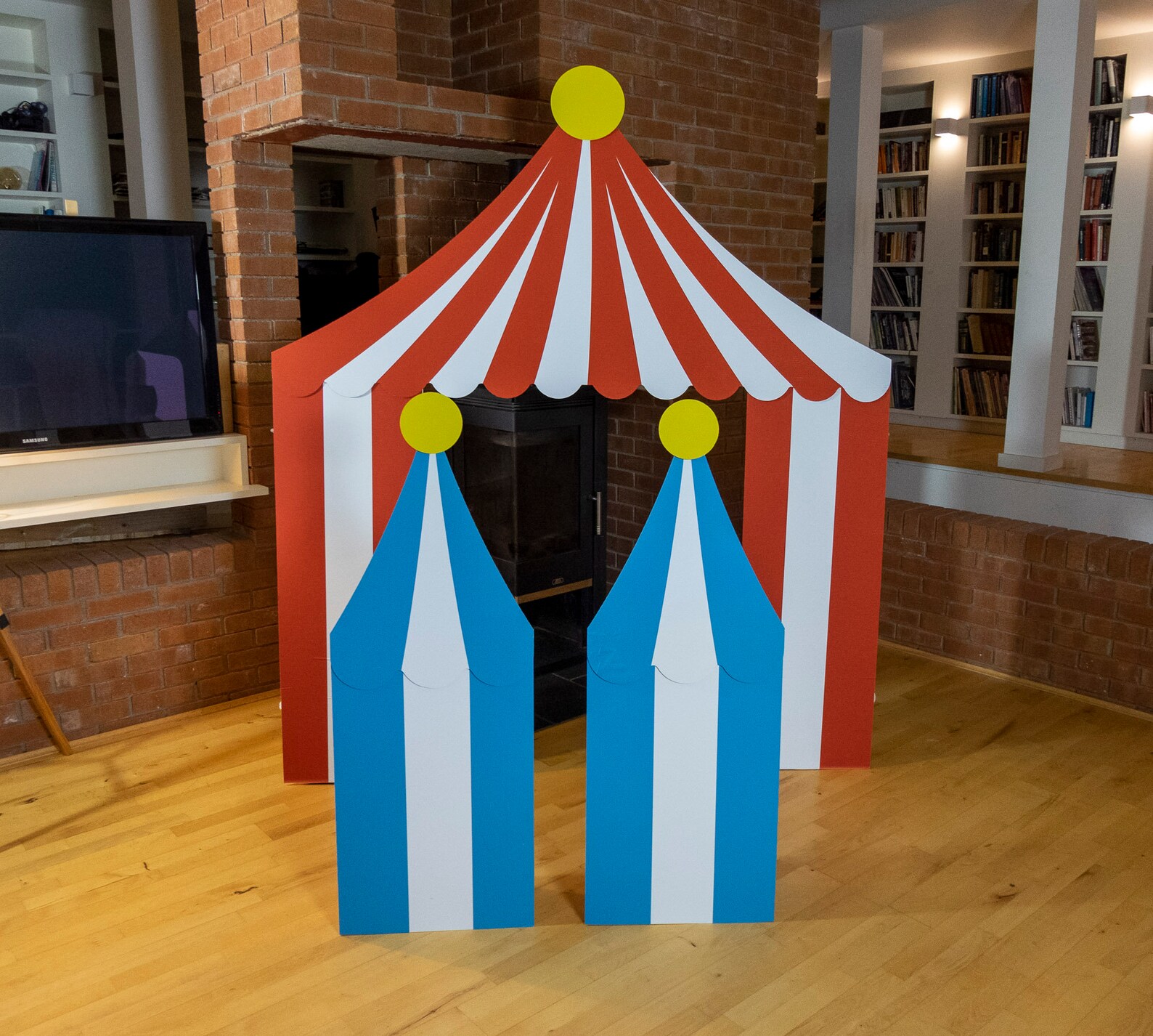 Circus Tent Stands, Huge 7FT Circus Themed Walkthrough Frame, Children ...