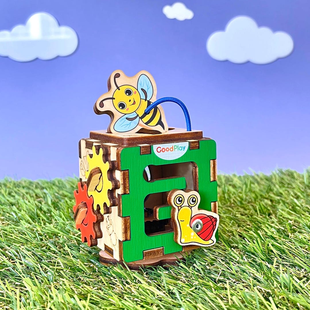 Travel Montessori Busy Cube: Bee & Snail Sensory Toy, Wooden Fidget ...