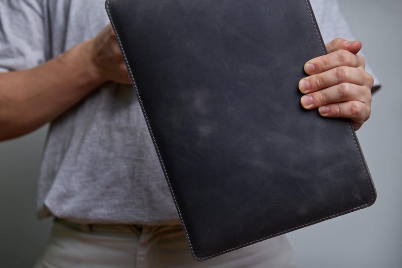 Crazy Horse Leather Sleeve for Surface Pro/laptop: Custom Embossed ...
