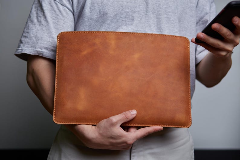 Crazy Horse Leather Sleeve for Surface Pro/laptop: Custom Embossed ...