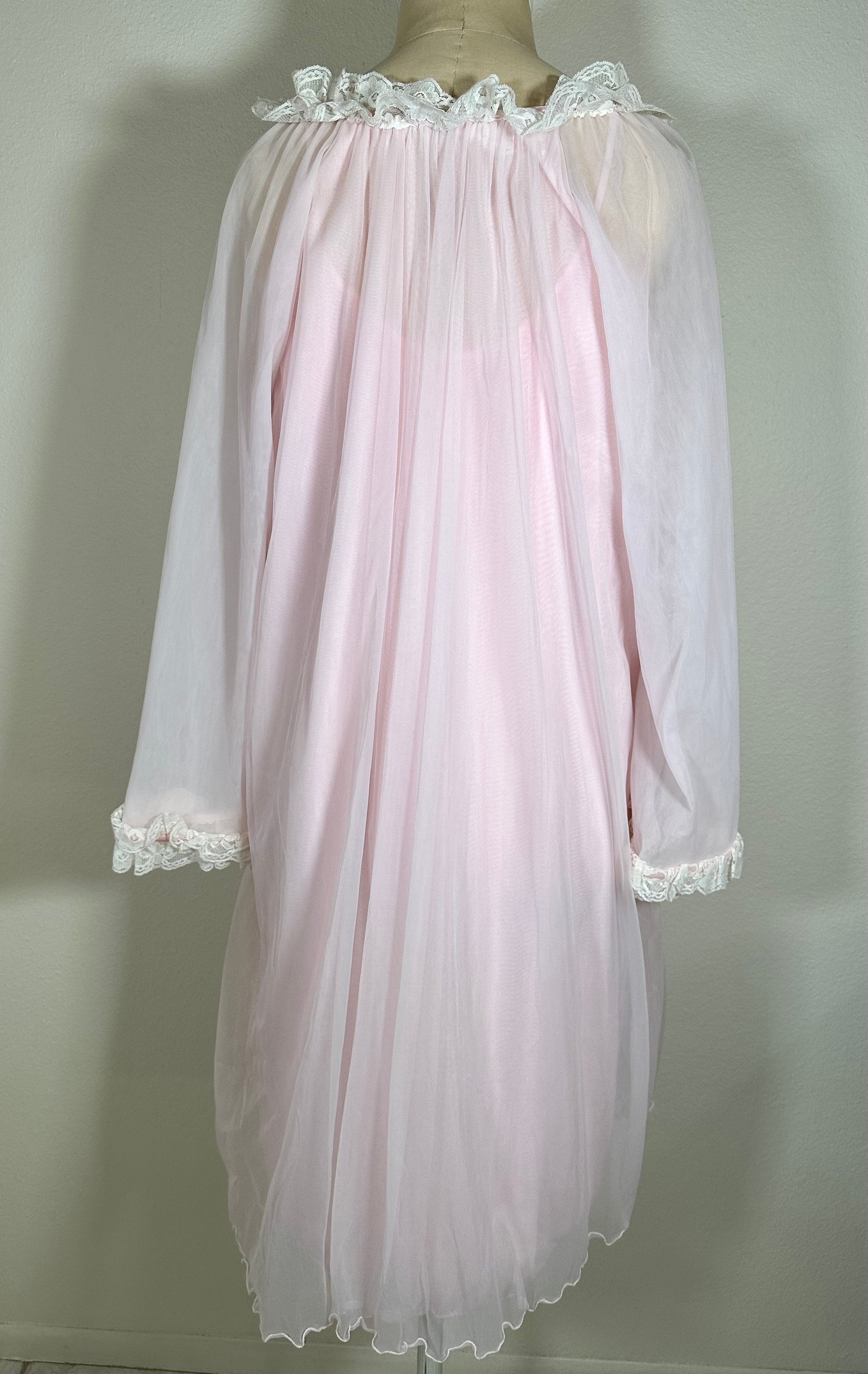 Vintage Baby Pink Peignoir 2 Piece Set by Intime California - Etsy