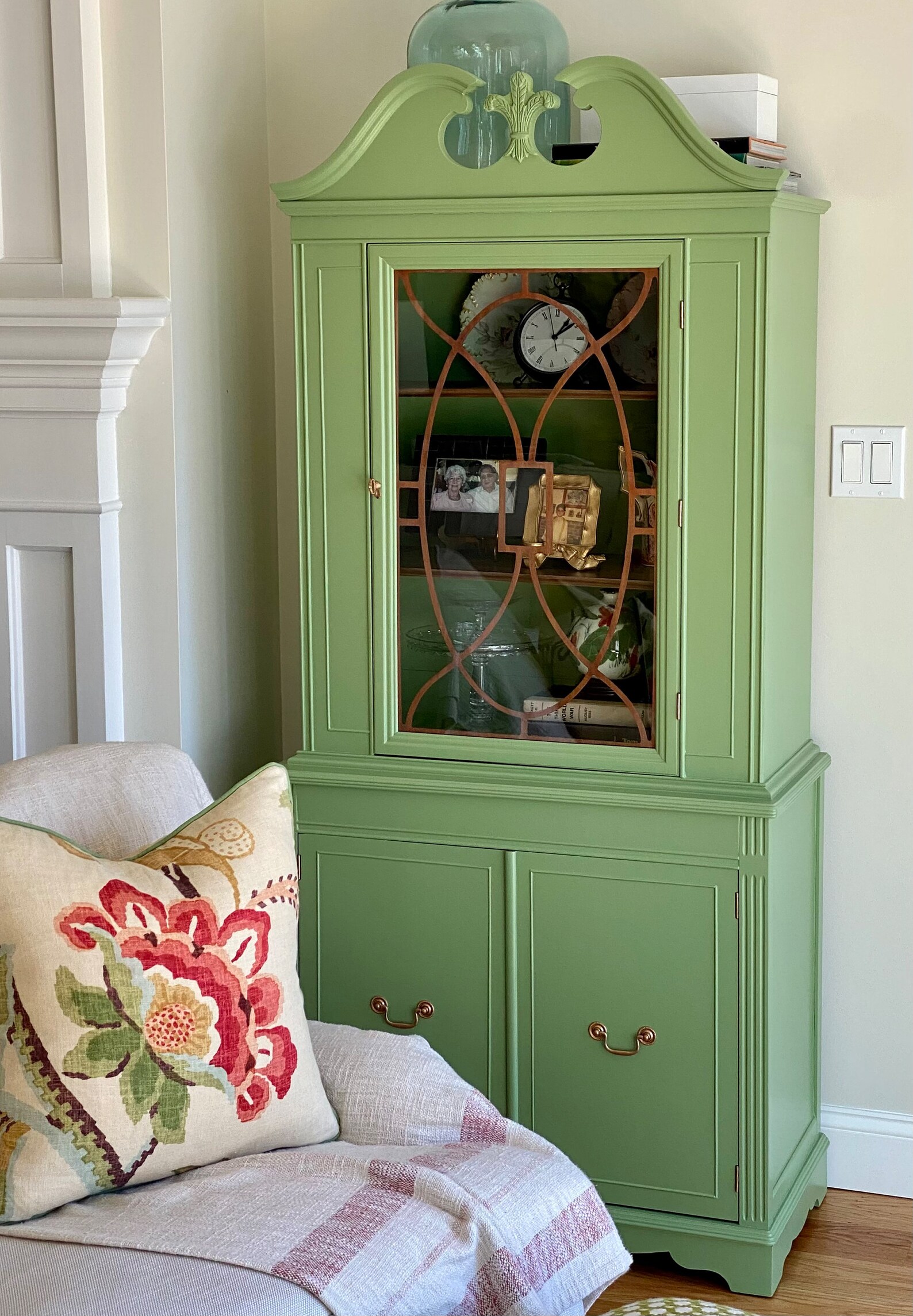 Green Curio Cabinet Hutch **SOLD** Please Do Not Purchase - Etsy