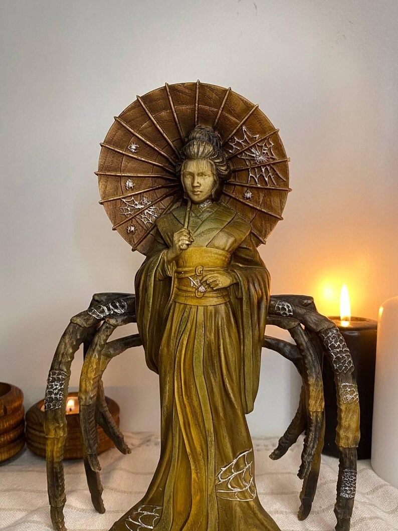 Jorogumo Wood Statue: Japanese Goddess Spider Woman Yokai Decor - Etsy