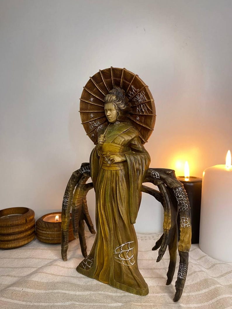 Jorogumo Wood Statue: Japanese Goddess Spider Woman Yokai Decor - Etsy