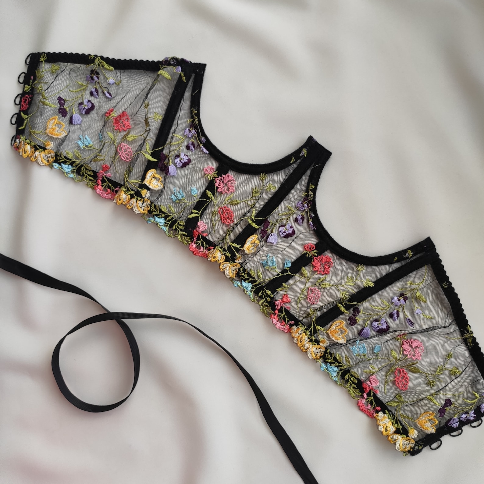 Cupless Corset Underbust Corset With Embroidered Flowers - Etsy