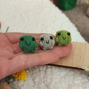 Miniature Kawaii Frog Toy. Tiny Stuffed Plush Froggie. Cute Dollhouse ...