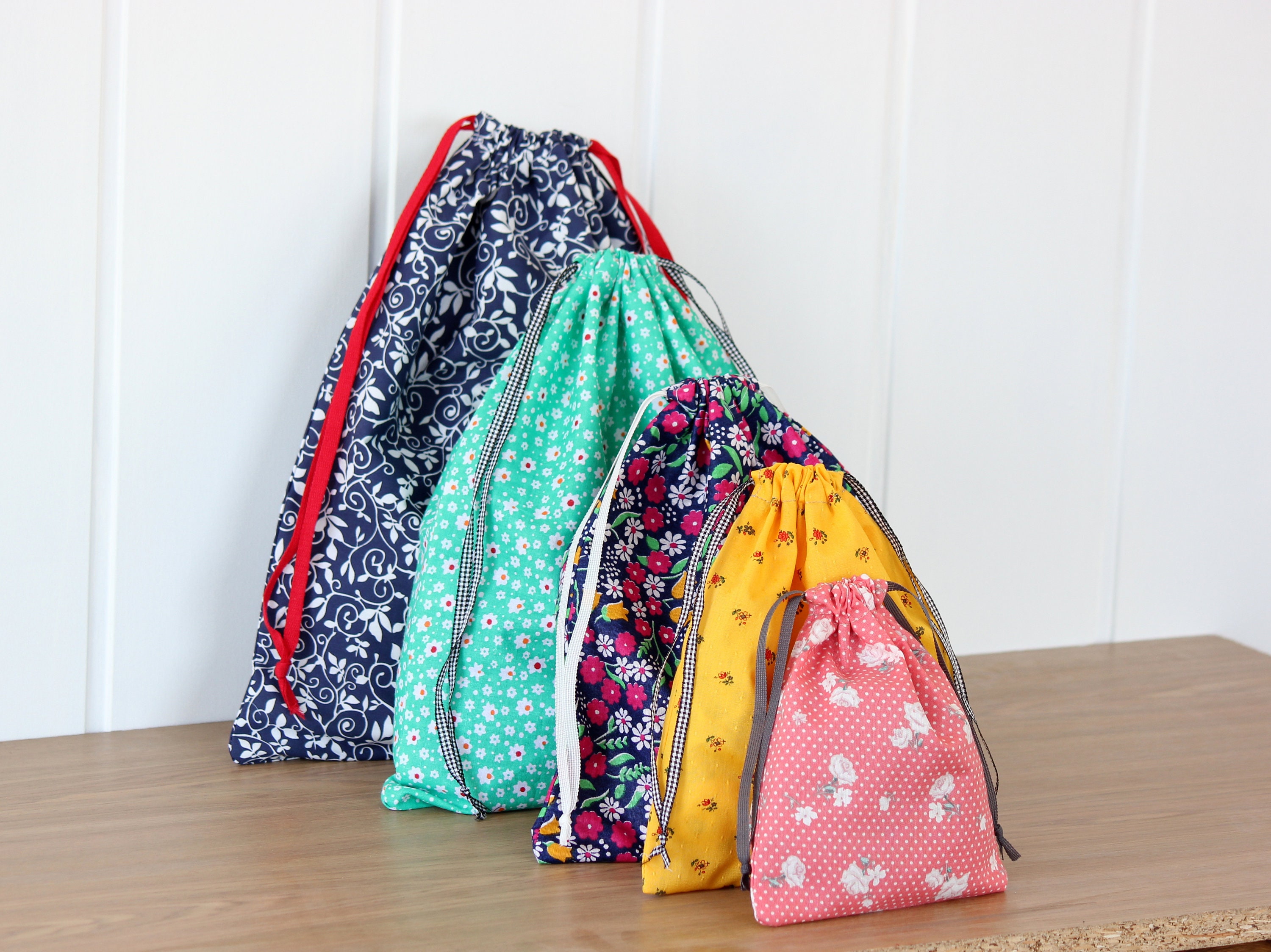 Simple Drawstring Bag Sewing Pattern, 5 Sizes, Easy Sewing Tutorial for ...