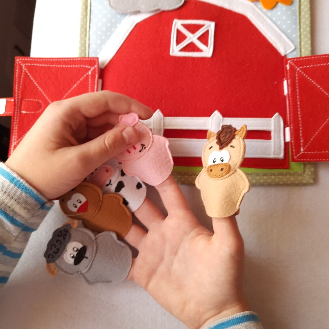 Farm Animals Finger Puppets, Felt Farm Barn Busy Board, Gifts for Kids ...