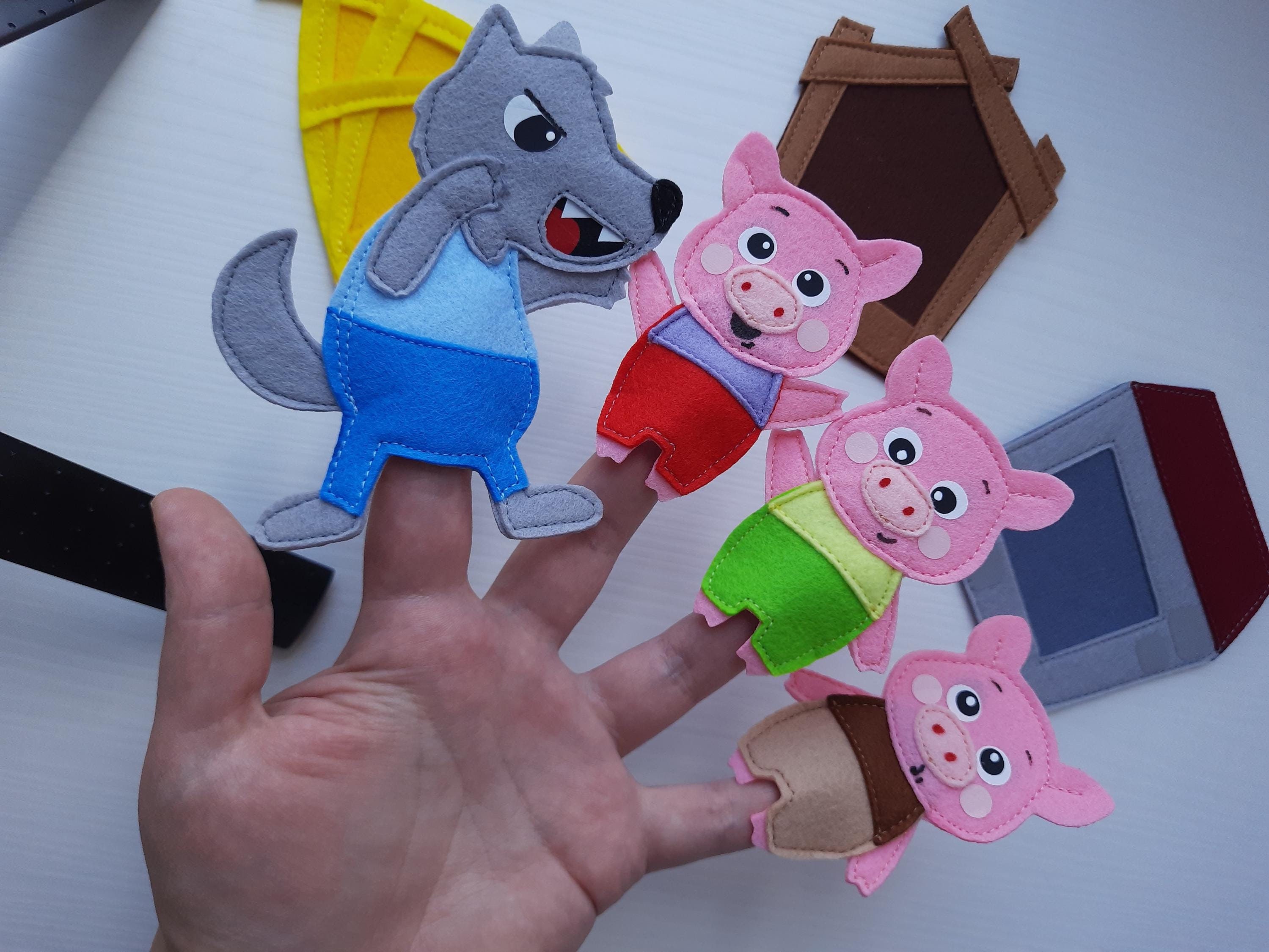 Storytime Fun With 3 Pigs & Big Bad Wolf Finger Puppets - Felt Toy Set ...