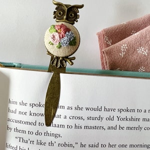 Vintage Style Metal Bookmark | Embroidered Gift for Book Lovers - Etsy