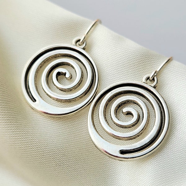Minimalist Earrings - Etsy