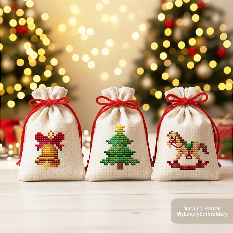Christmas Advent Calendar Cross Stitch Pattern: 24 Festive Mini Motifs ...