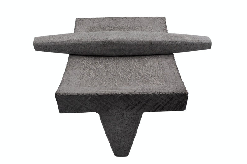 Métlatl Mexican Metate Made of Lava Rock With Metlapil 22x32 - Etsy