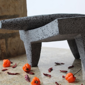 Mexican Metate Made of Dark Lava Rock With Metlapil 22x30 CM, Mexican ...