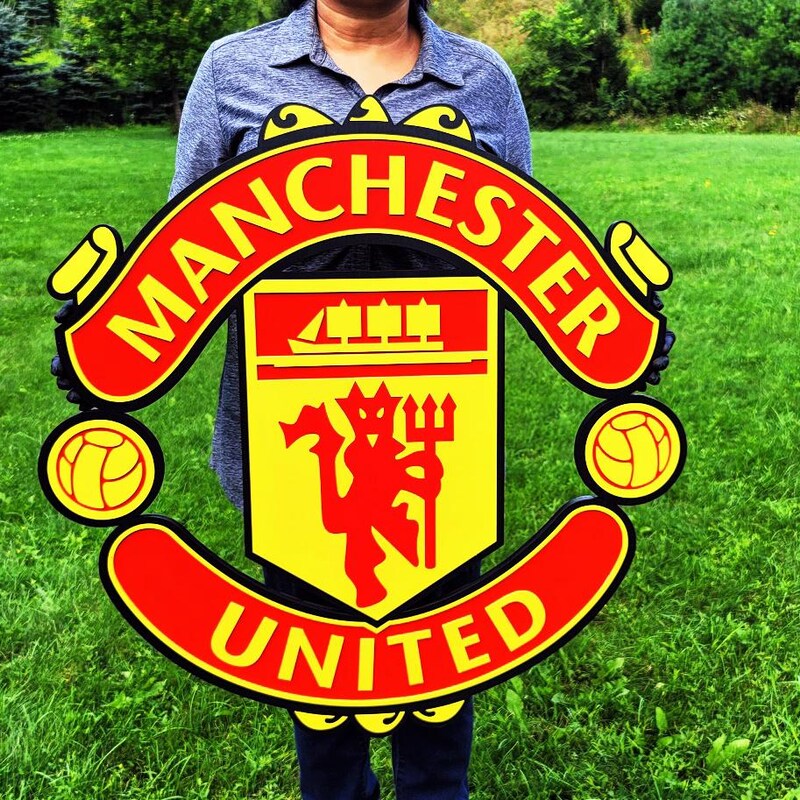 Is Manchester United Still Able to Sign Any New Player for Dad Line ...