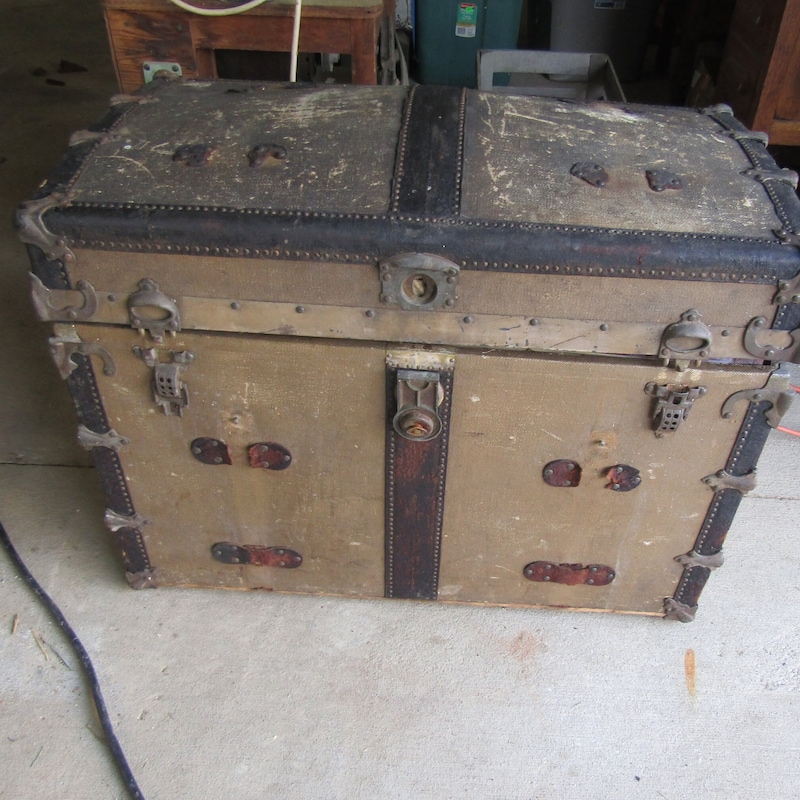 Camelback Trunk - Etsy