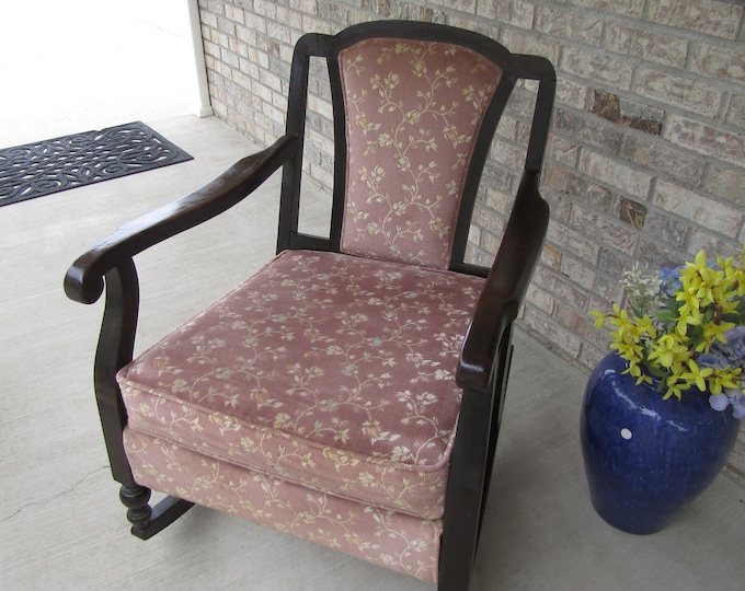 Vintage Farmhouse Rocking Chair/kroehler Rocker - Etsy