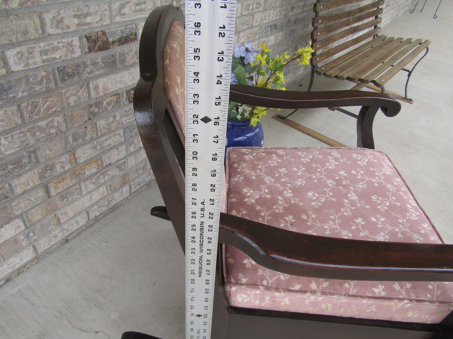 Vintage Farmhouse Rocking Chair/kroehler Rocker - Etsy