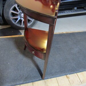 Vintage Bombay Corner Stand/ Midcentury Table - Etsy