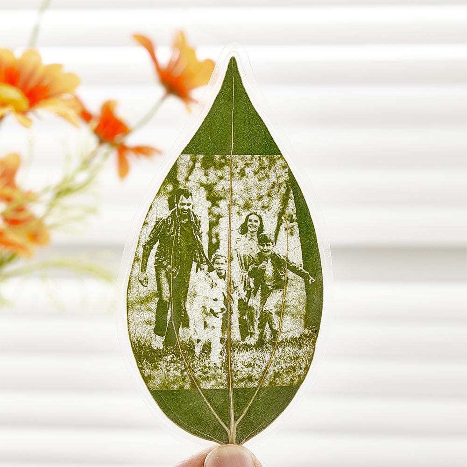 Personalized Photo Leaf Bookmark Custom Leaf Carving Bookmarks Leaf ...