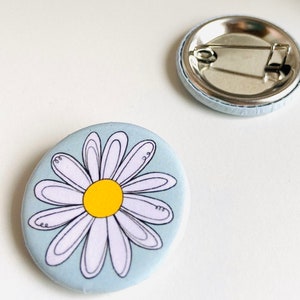 Daisy Pin Button - Etsy