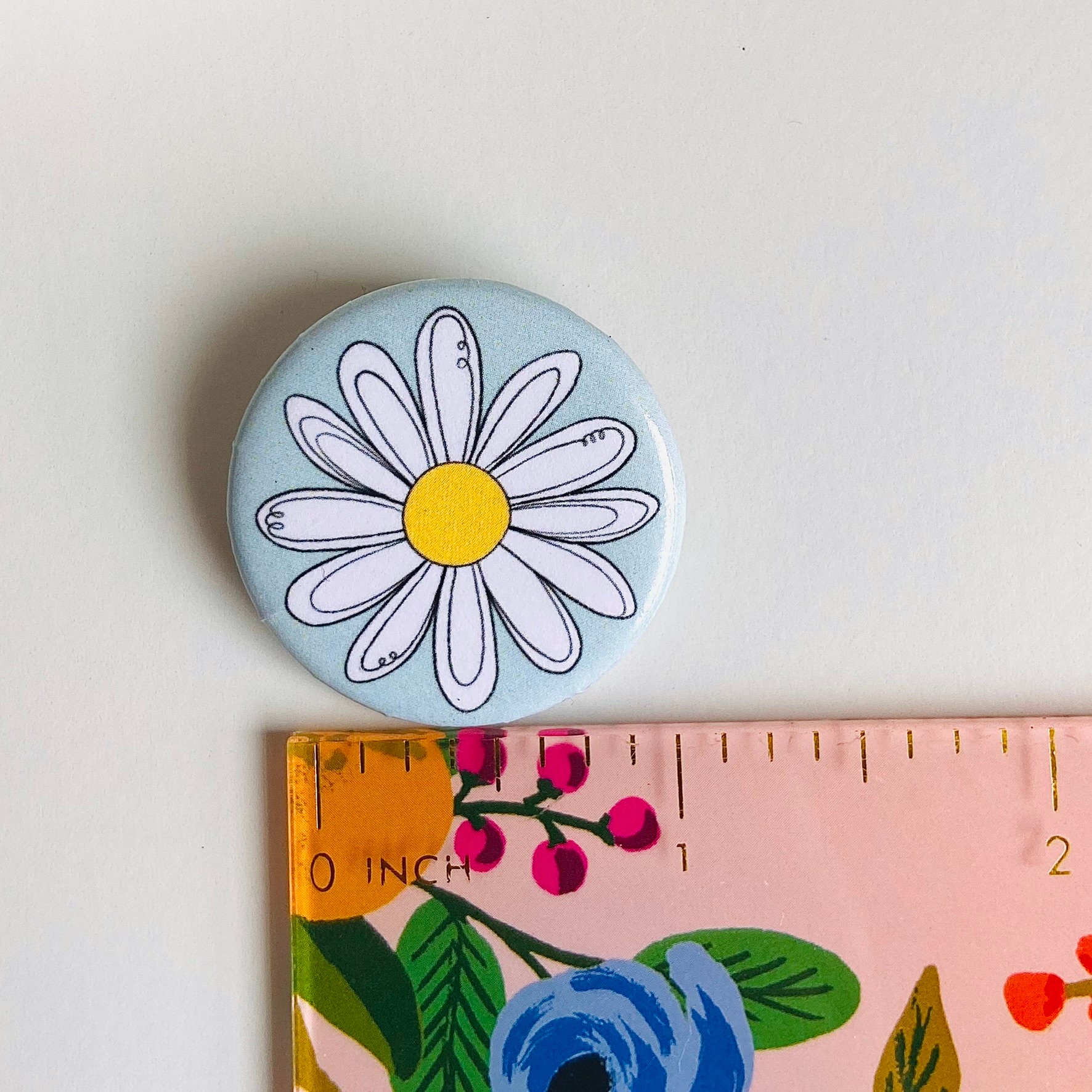 Daisy Pin Button - Etsy