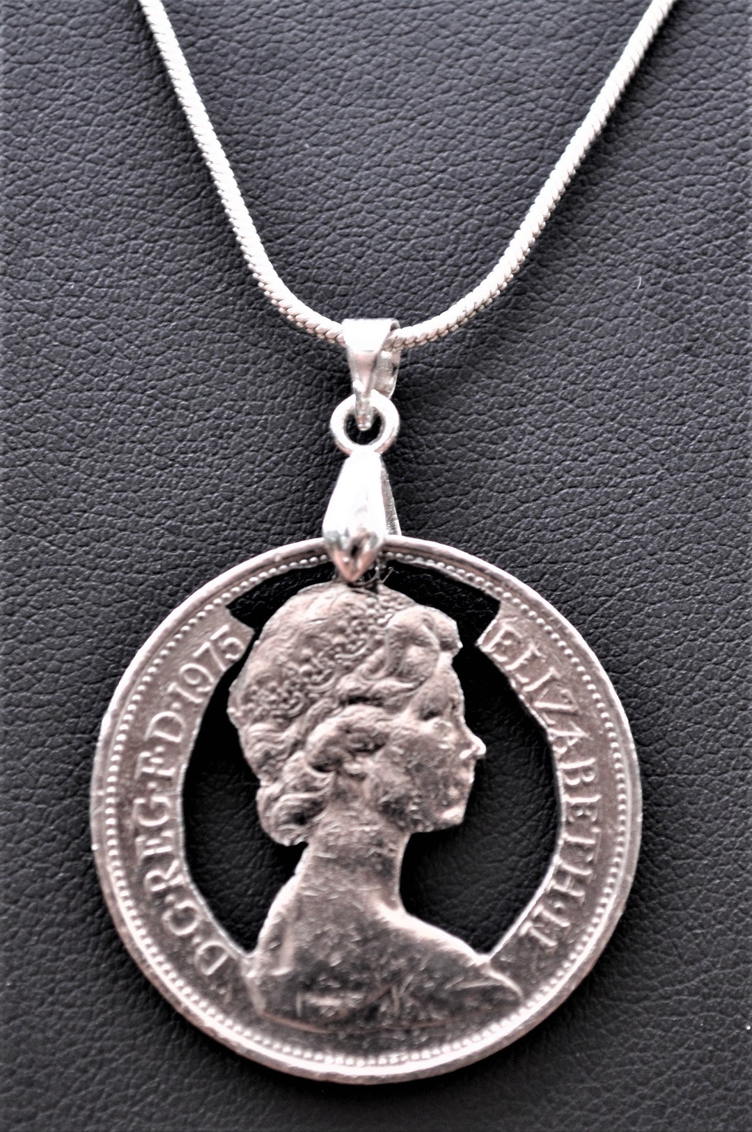 Queen Elizabeth II Cut Coin Pendant Necklace - Etsy