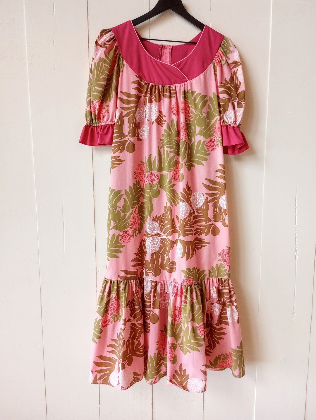 Vintage Mu'umu'u With Ruffle Details and Puff Sleeve Ulu Print Hawaii ...