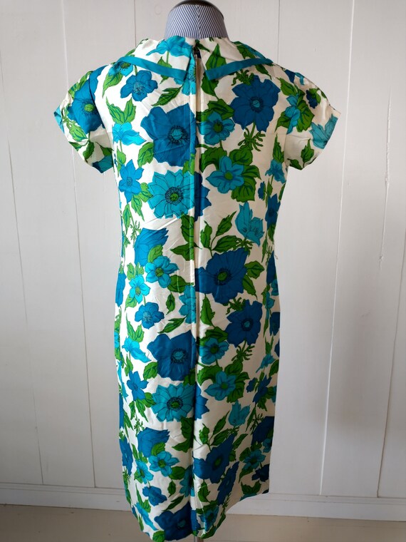 1960s Floral Shift Dress Beautiful Vintage Mod Boat N… - Gem