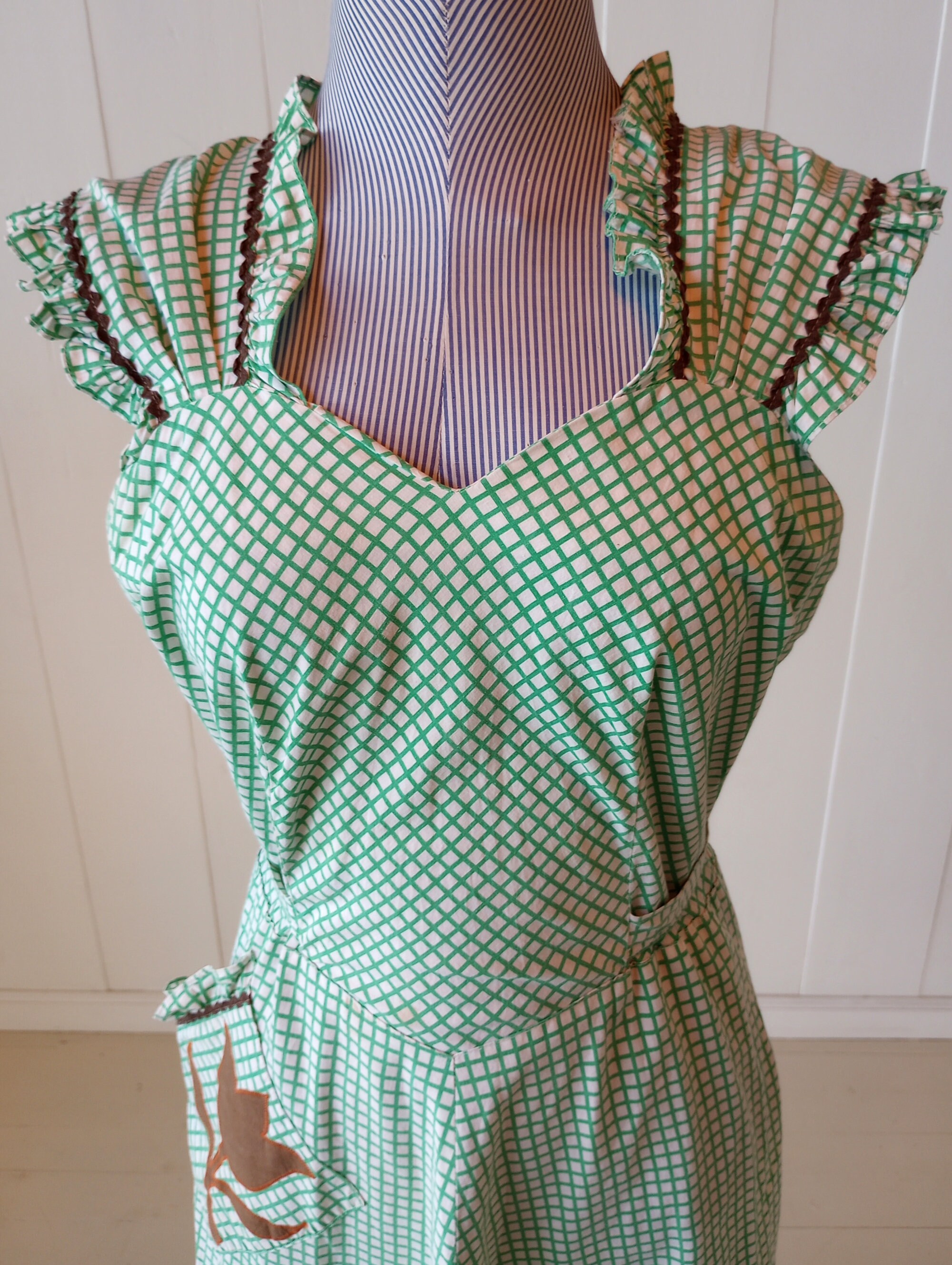 1940s Dress Winnie Mae Frocks Gingham With Floral & Ruffle Detail ...