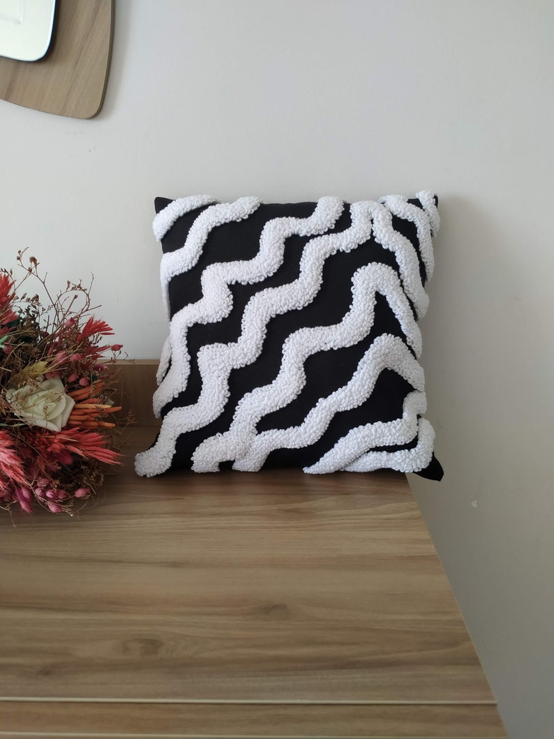 Punch Needle Swirls Pattern Pillow Cover, Hand Tufted Beige Abstract ...