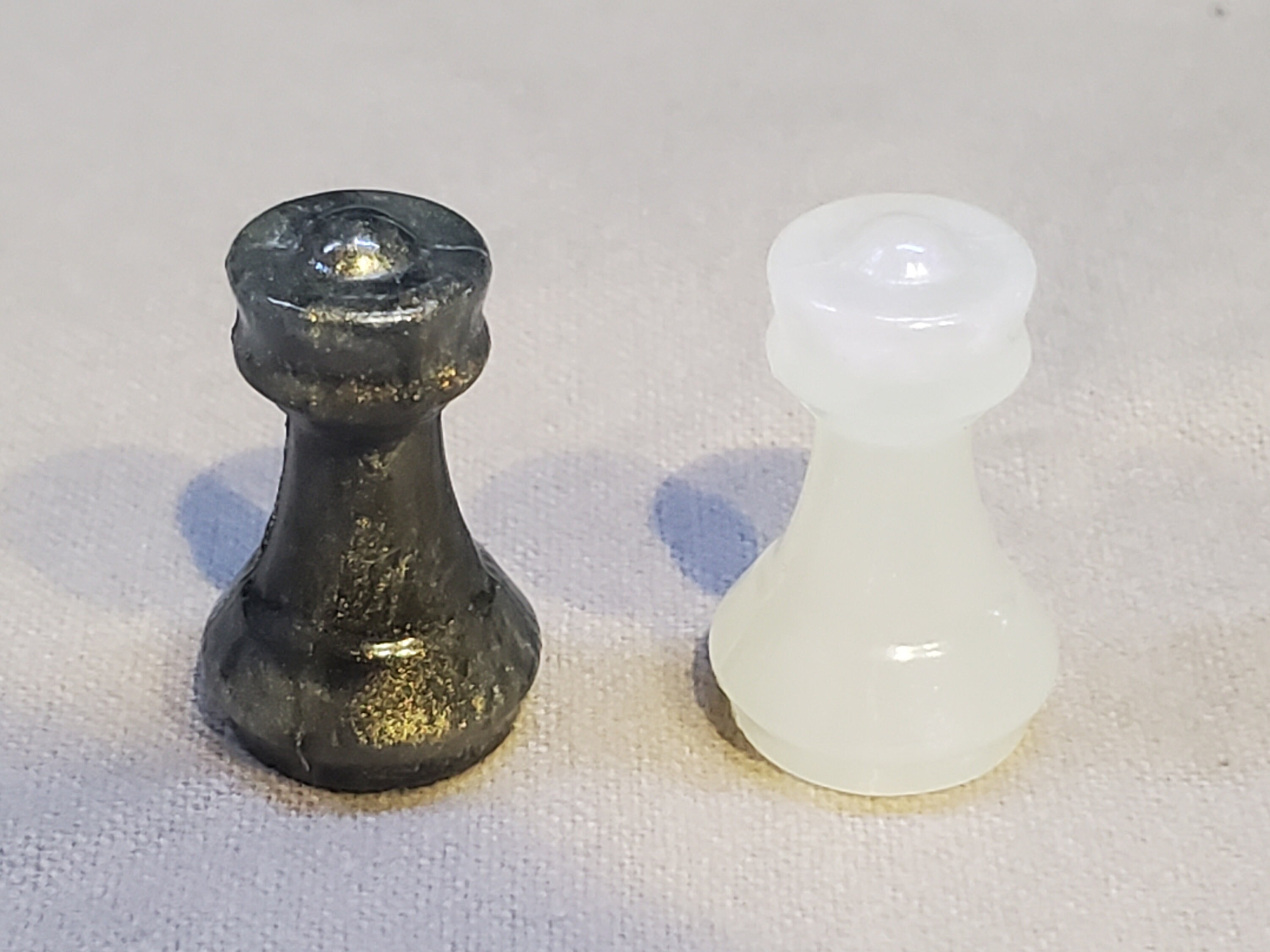Custom Made Resin Chess Set - Etsy