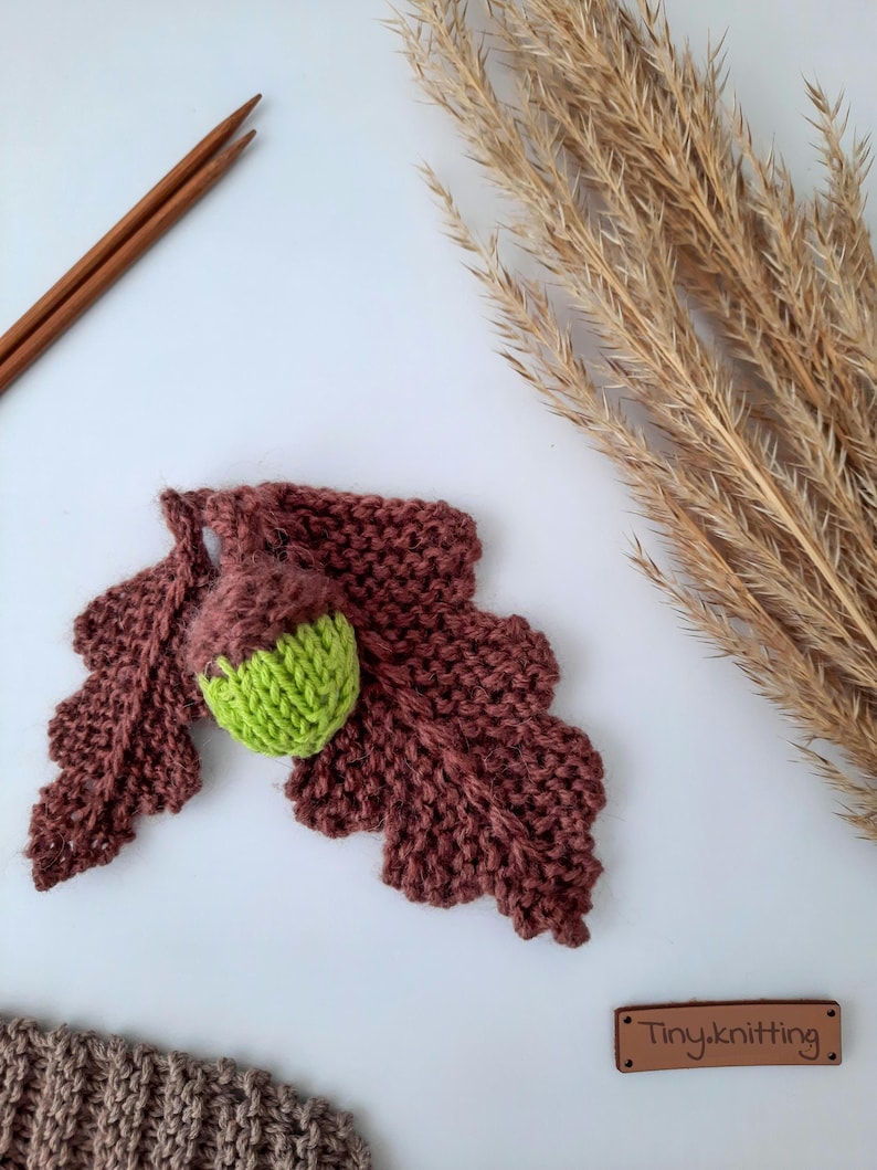 Leaves and Acorn Knitting Pattern, Home Decor (PDF Pattern) - Etsy