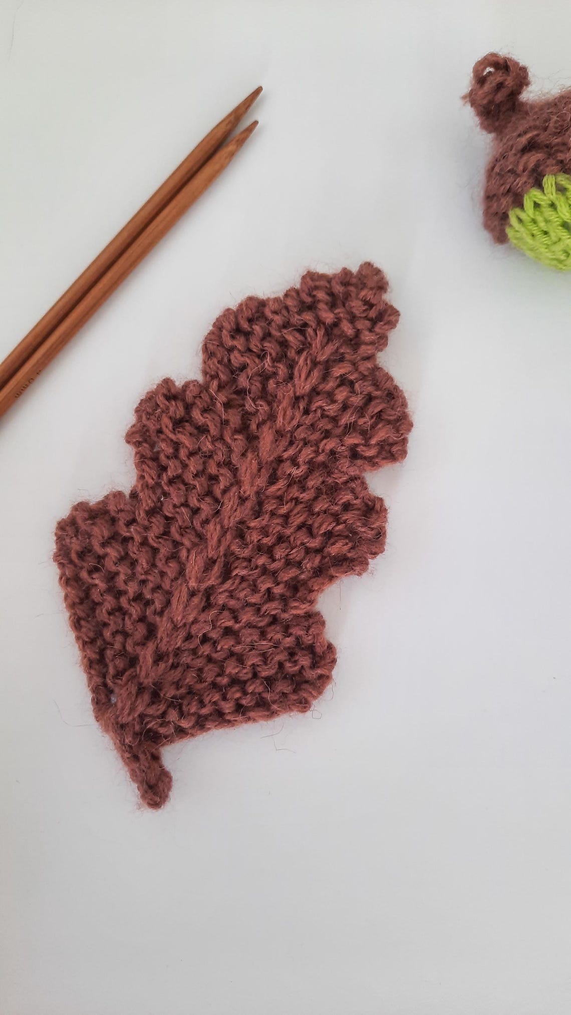 Leaves and Acorn Knitting Pattern, Home Decor (PDF Pattern) - Etsy